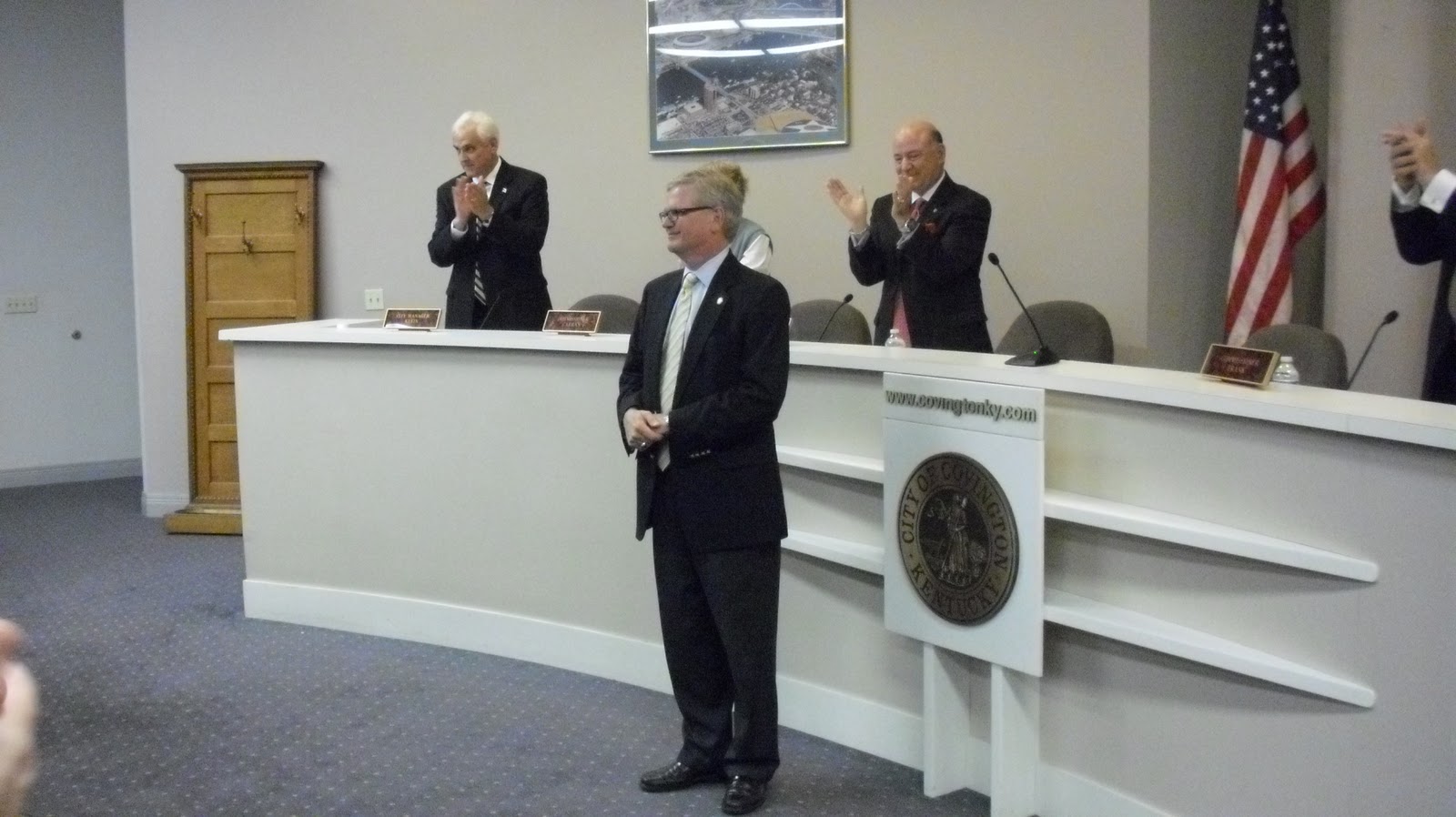 The River City News: GOOD LUCK, CHUCK: COVINGTON'S NEW MAYOR IS NAMED