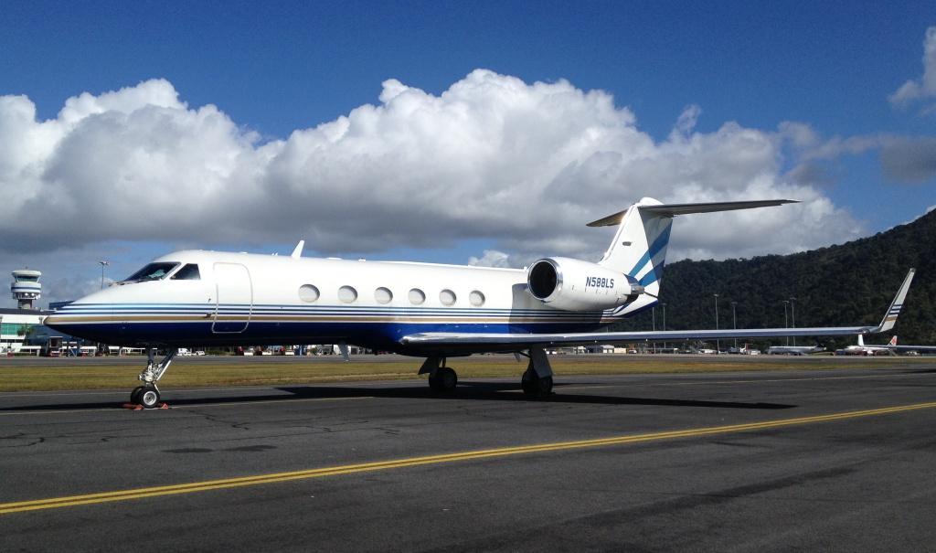 Far North Queensland Skies: Gulfstream IV N588LS departs