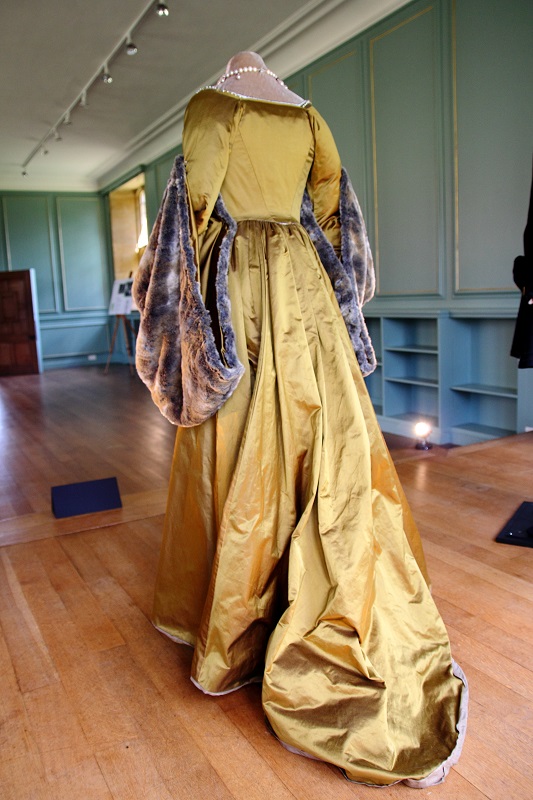 Cromwell's Grey Velvet - Wolf Hall Costumes
