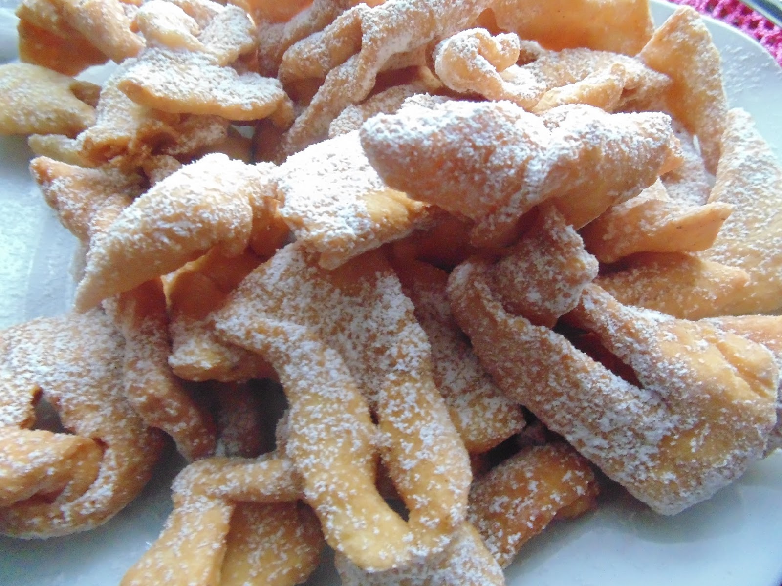 Chrusty na drożdżach / faworki / Przepis | granivera.com- kobiecy blog ...