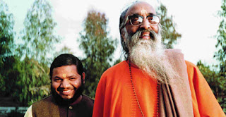 Rajesh Reviews: Swami Tejomayananda : The Present Head of the Chinmaya ...