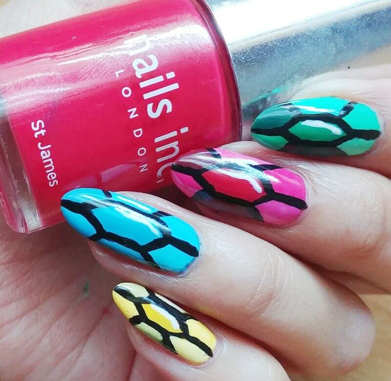 Truly Madly Beauty: NOTD - Infinity Stone Nails!