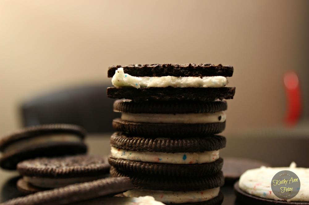 Taste-tested OREOS' LIMITED EDITION 'FIREWORK' Cookies (10 Photos)