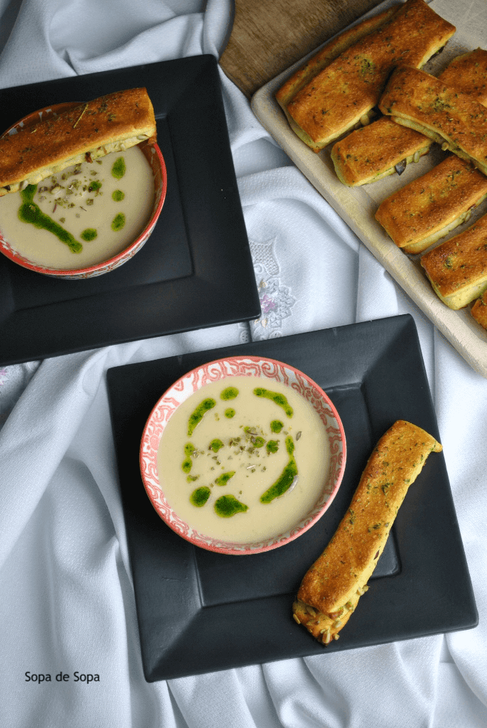 Sopa de Sopa : Sopa de Apio-nabo y Pan de Pizza