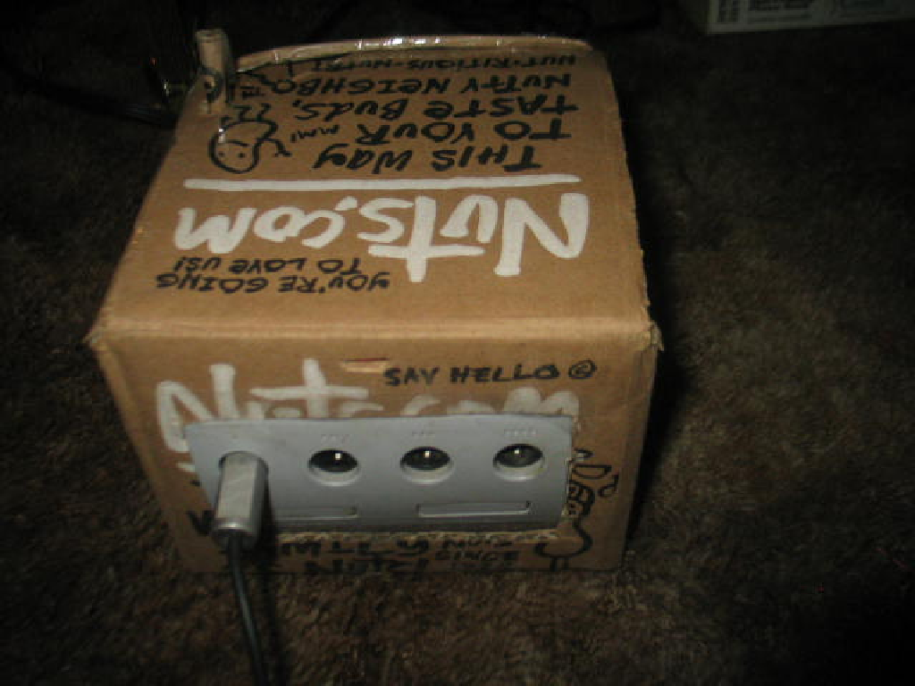 Nintendo Gamebox GC Ghetto Case Mod: Custom $0 GameCube Case