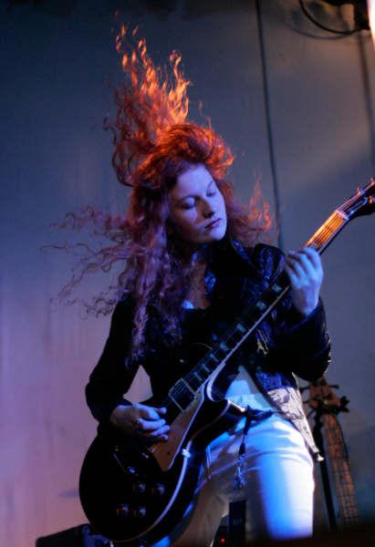 Simone Dow: Voyager - The Meaning Of I - beat top pop bands in Aussie ...