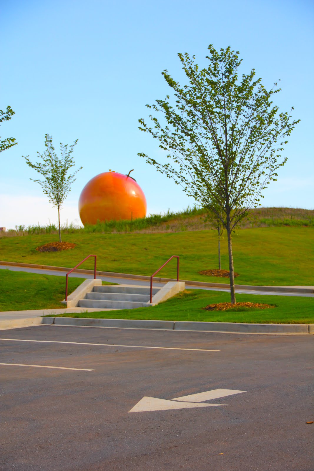 Tea with Mrs. Nesbitt: The Peachoid