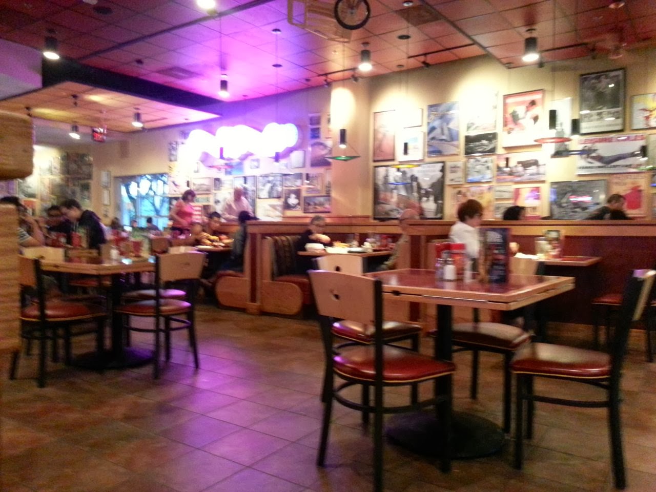 Eat Drink And Be Me: Red Robin