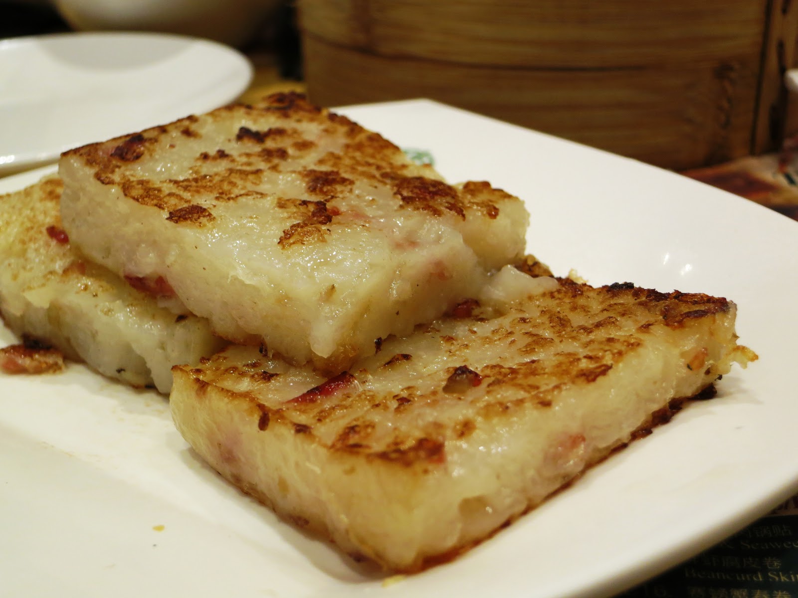 PinkyPiggu: Tim Ho Wan 添好運 Singapore ~ The BBQ Pork Buns Are A Must-Try ...