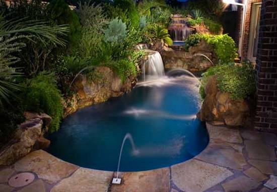 Unique and Exotic Small Pool Design Ideas For Small Backyards | Home ...