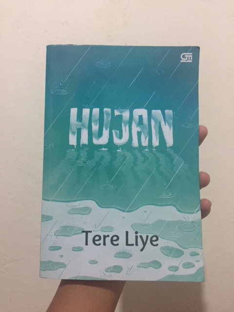 [REVIEW BUKU] : HUJAN - TERE LIYE