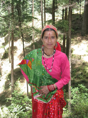 Traditional Fashion: India (Uttaranchal) - Beauty and Trends