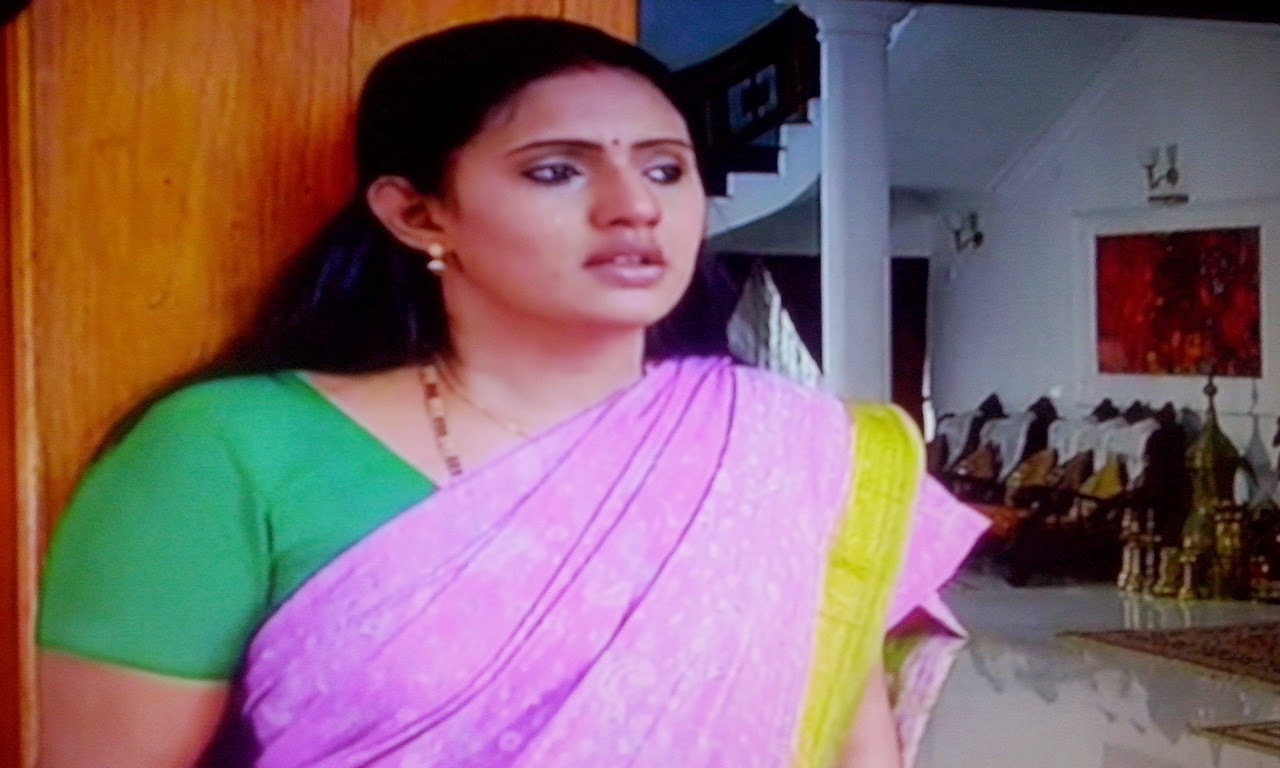 Hot Actress Navel Poke 2014 Chain Xossip Hd Image Gif Photoshoot Blog ...