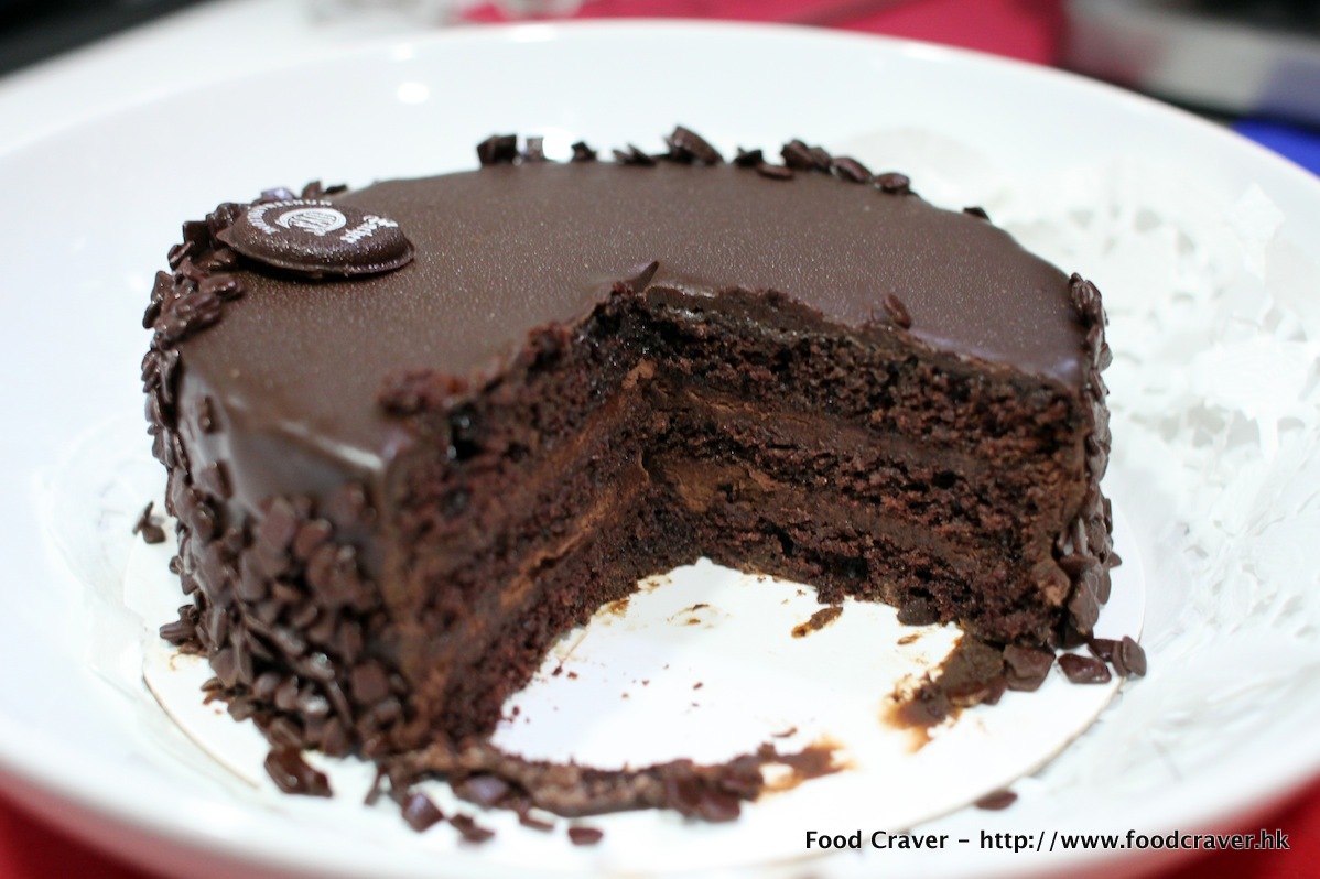 FOOD CRAVER: Cova Ristorante & Caffe - Where goes my Apricot Cream?