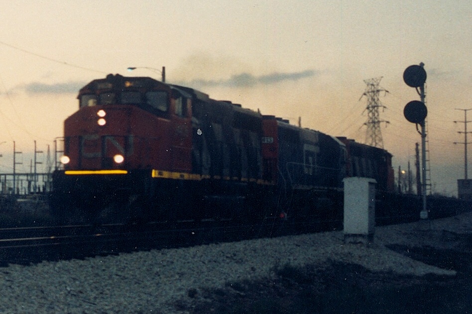 Eddie's Rail Fan Page: A southbound Grand Trunk Western Railroad ...