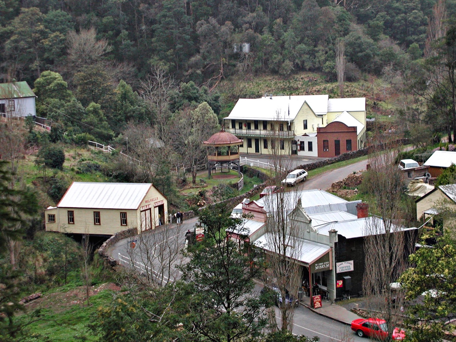 NixPixMix: WALHALLA, VICTORIA, AUSTRALIA