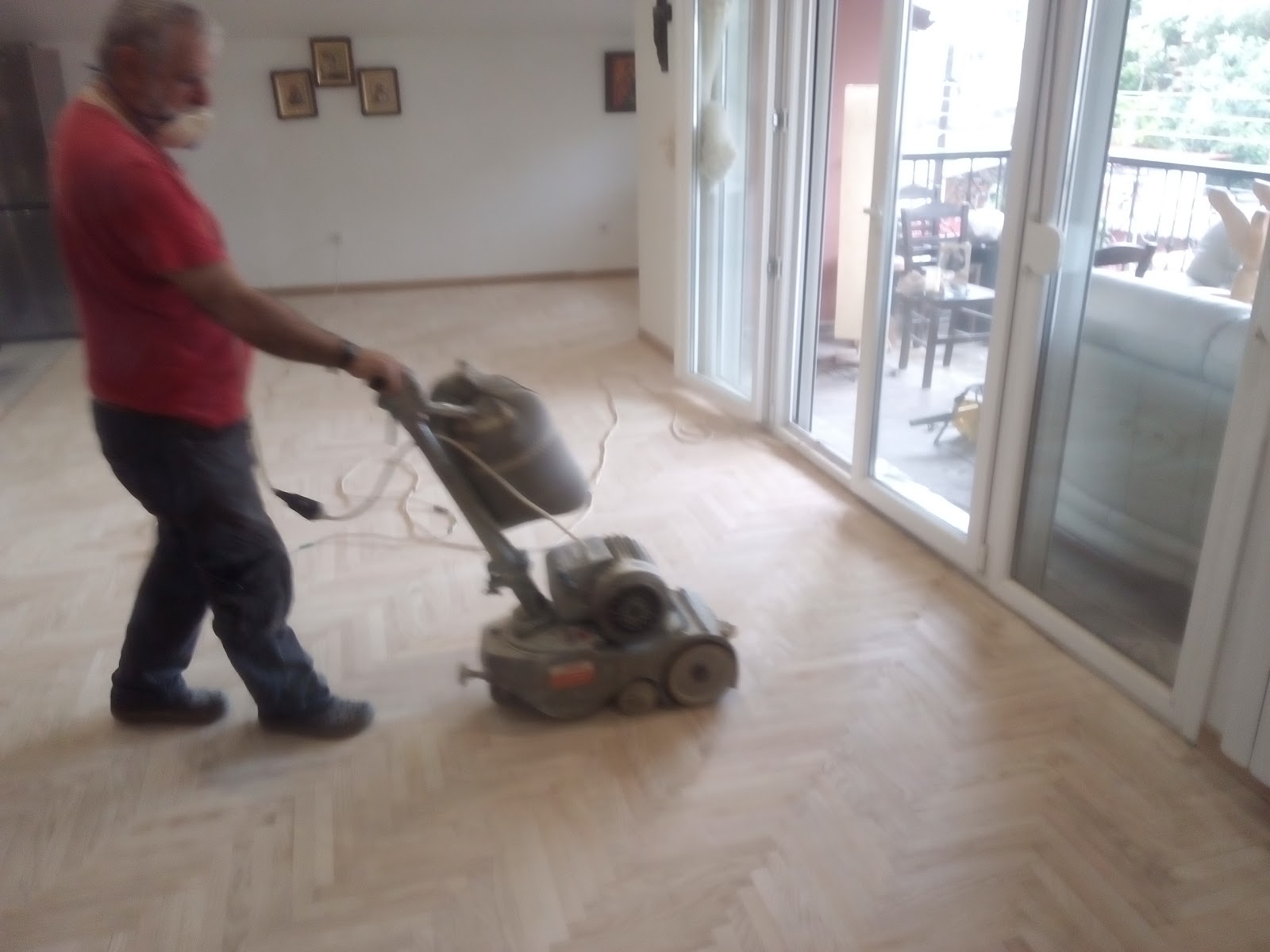 πατωματας, παρκε, μαστωρεματα, καρφωτα, γυαλισμα,στωκαρισμα,παρκετα ...