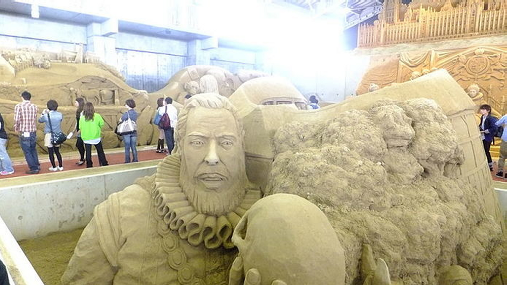 .: The Sand Museum. --- O Museu da Areia.