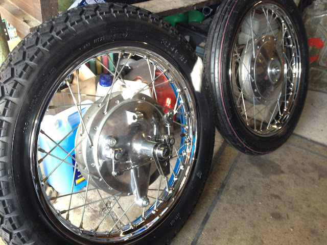 Honda cb77: 25th June 2012 - Engine and wheels