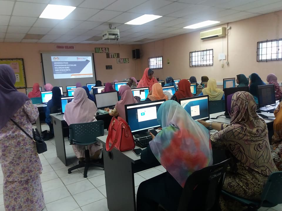 SMK DEWAN BETA | TAKLIMAT PENGGUNAAN VLE GURU DAN MURID OLEH UNICLIQ ...