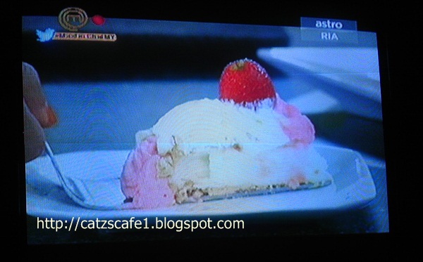 Catz's Cafe: Pavlova Che Lah