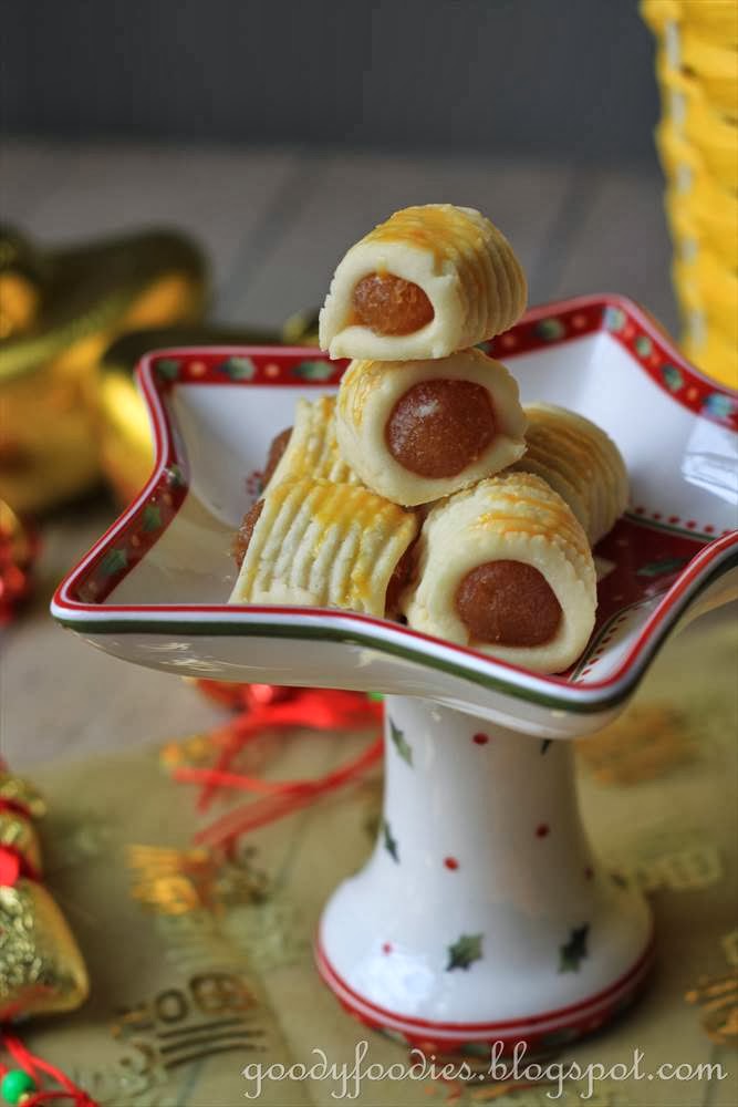 GoodyFoodies: Recipe: Pineapple Nastar Rolls 凤梨酥 (CNY)