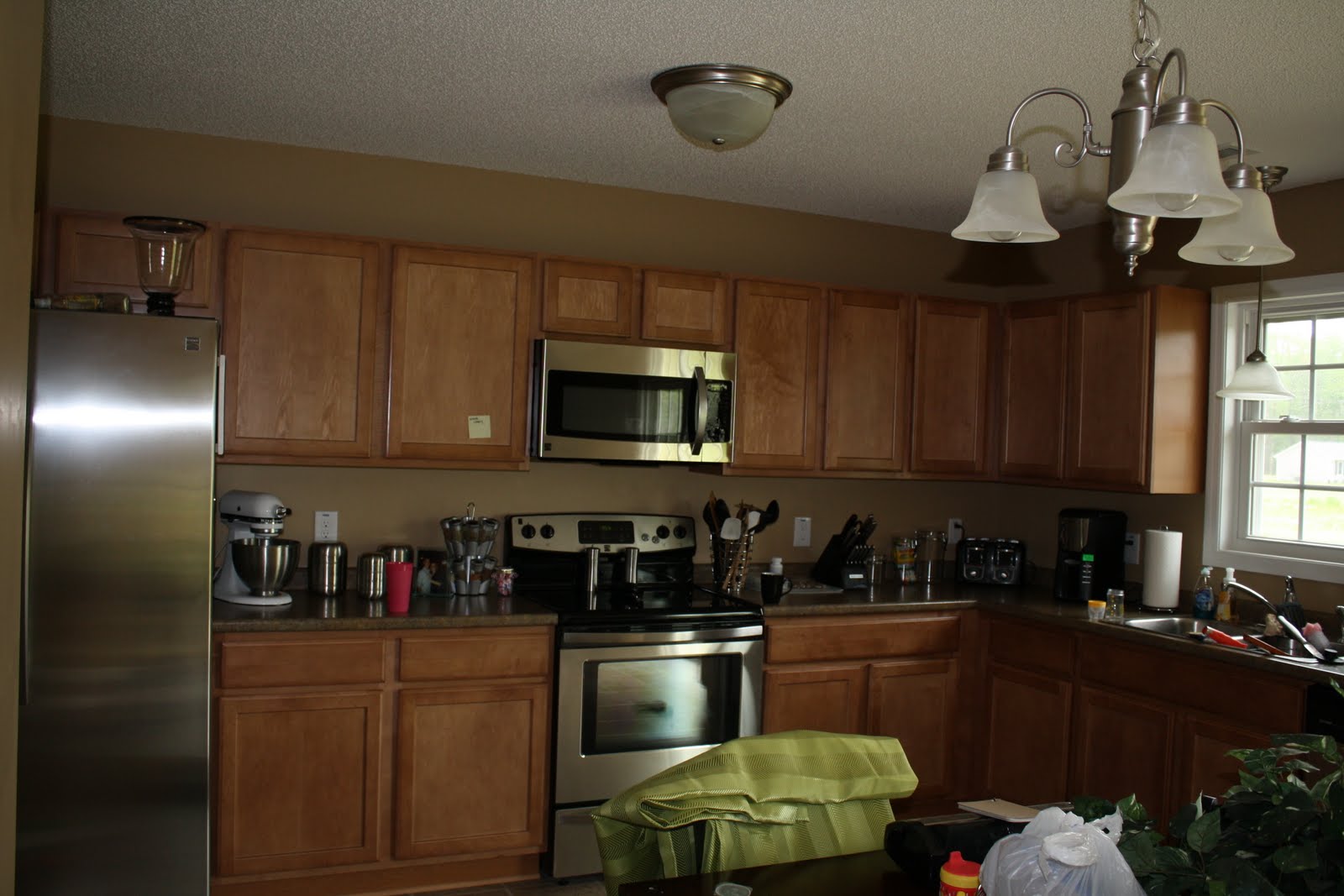 our family: Kitchen Complete!