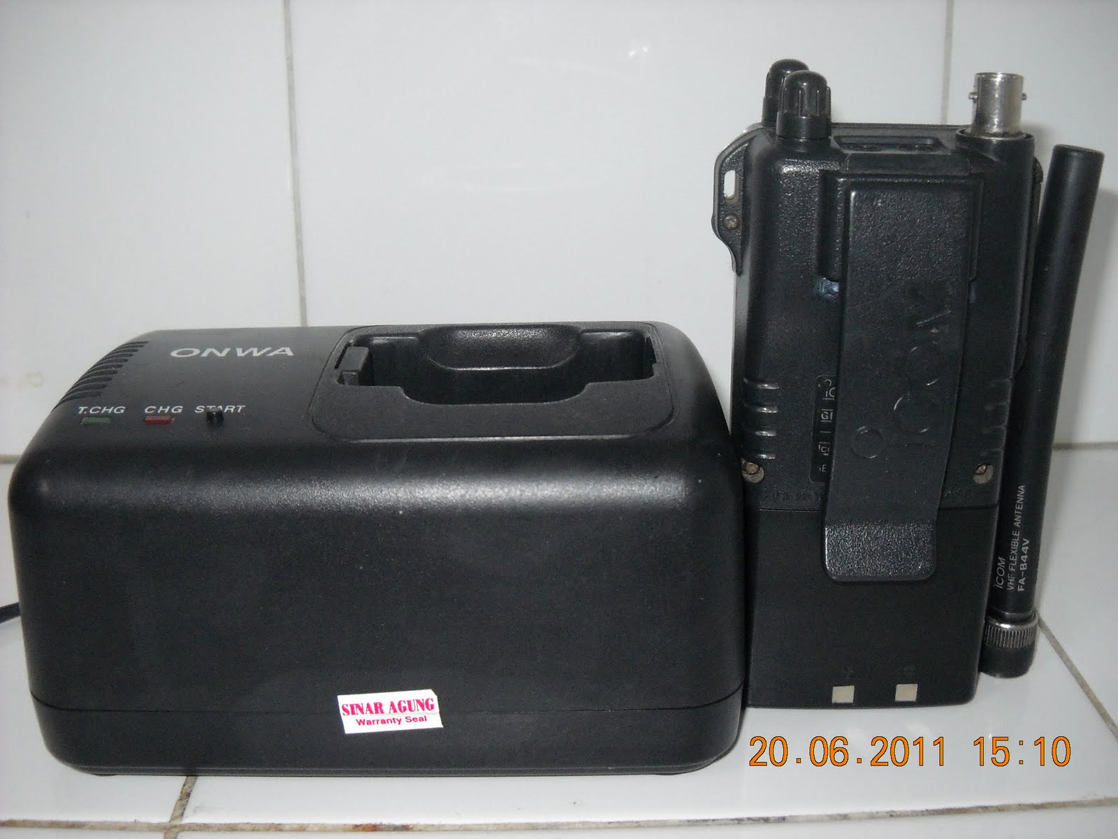 Sinar Agung ( Y C 2 V D I ): HT ICOM V68 + DESTOP ( TERJUAL )