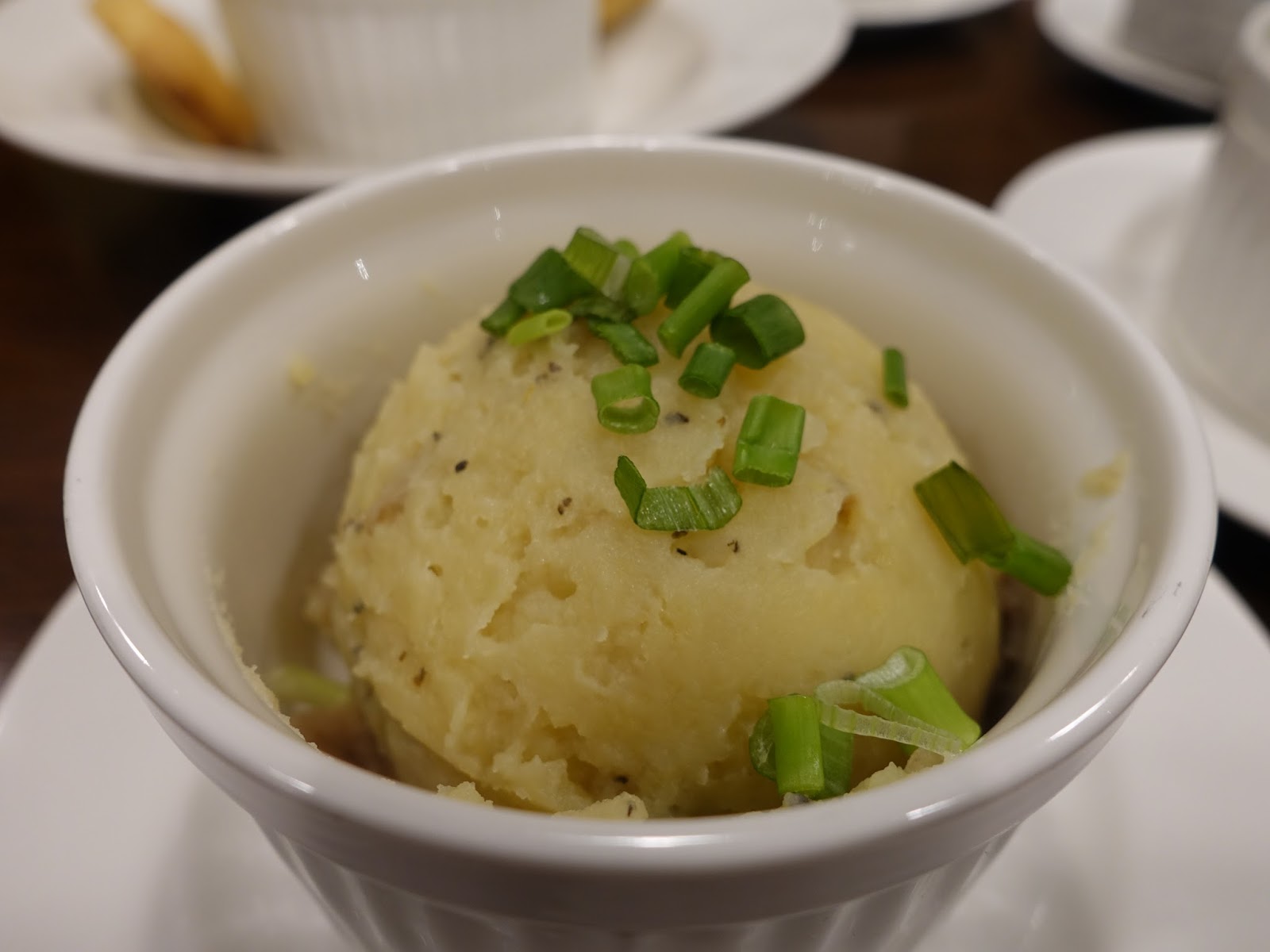 shauneeie: Morganfield's - Home of the sticky bones is having an ...