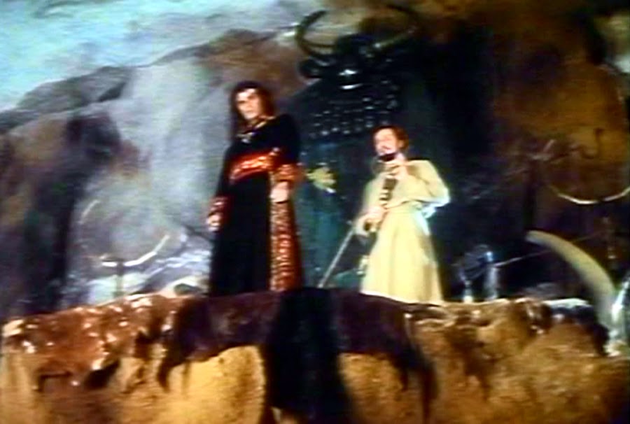 13: HUNDRA / Continental Movie Productions - 1983