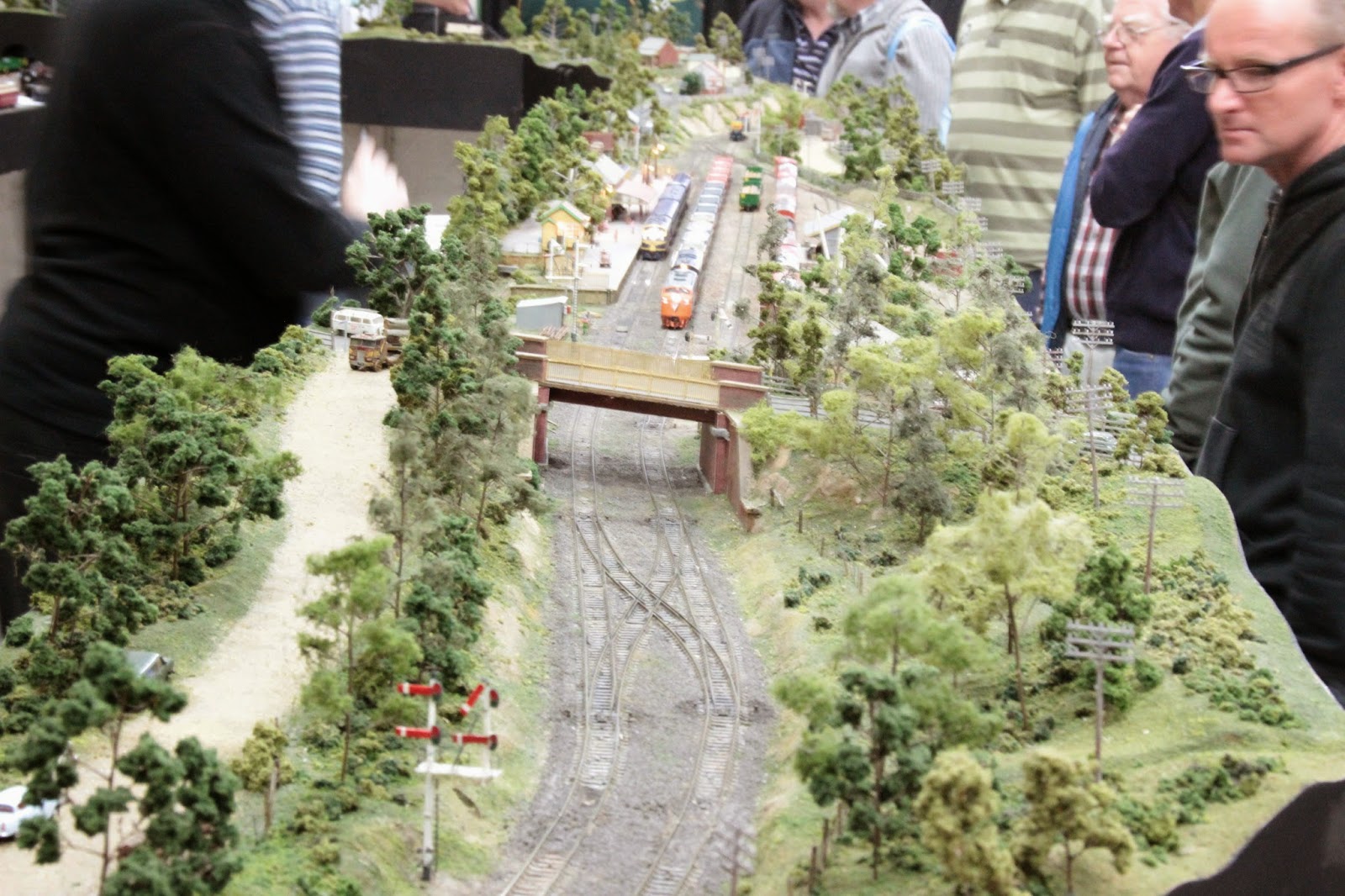 Barcoola: Hobsons Bay model Railway Exhibition 2014 report.