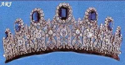 TOPTENFASHIONNEW: BLUE DIAMOND TIARA CROWN
