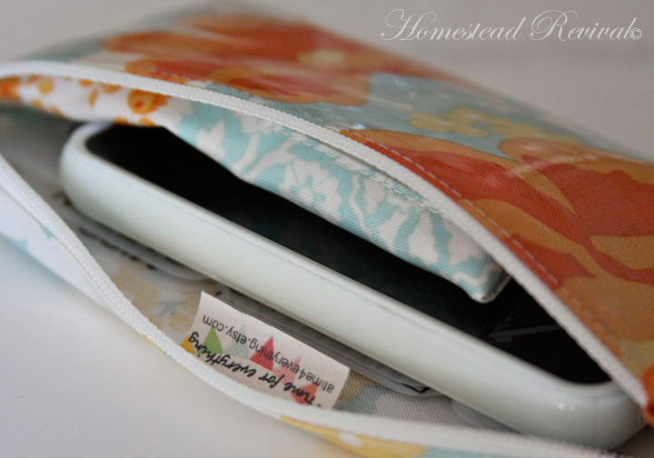 Homestead Revival: Give Away: A Time for Everything's Divide-It Wallet!