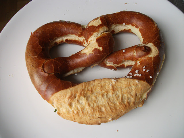 Germany's best BREZEL. | Lilies Diary | Der alltägliche Wahnsinn