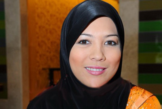 Greenblacks: Sharifah Sofia Dah Bertudung Masuk Disco Lagi