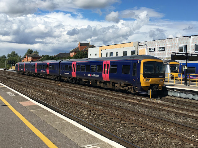 British Diesels and Electrics: Class 166 Networker Turbo Express
