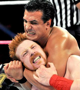 WWE In live!!!!: JOHN CENA & SHEAMUS vs CM PUNK & ALBERTO DEL RÍO