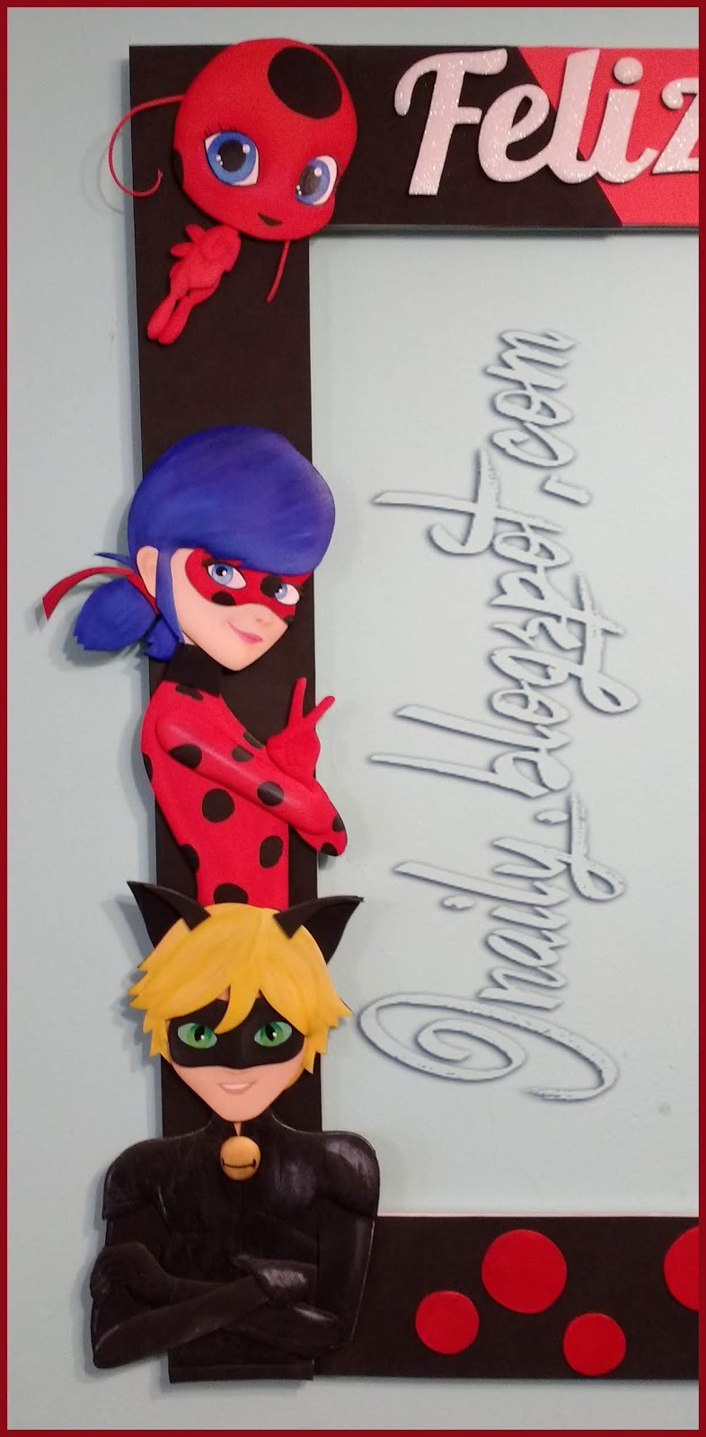 Onaily: MARCO SELFIE DE LADYBUG