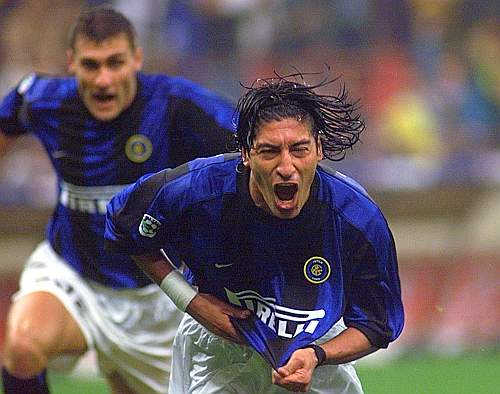 ~ La Beneamata Indonesia ~: IVAN ZAMORANO "INTER Legend dengan nomor ...