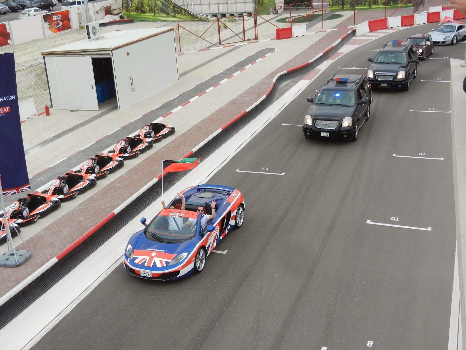 Kuweight 64: GREAT BRITISH AUTOMOTIVE SHOWCASE AT SIRBB CIRCUIT