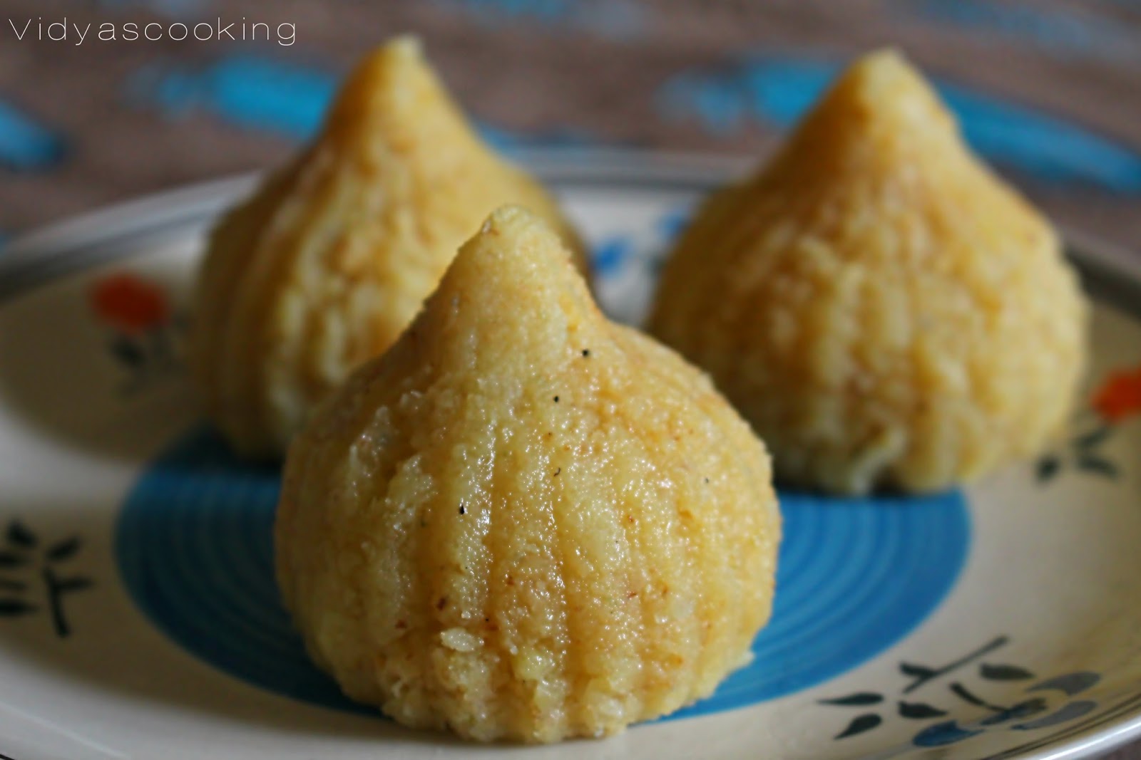 Coconut and Mawa Modak Recipe