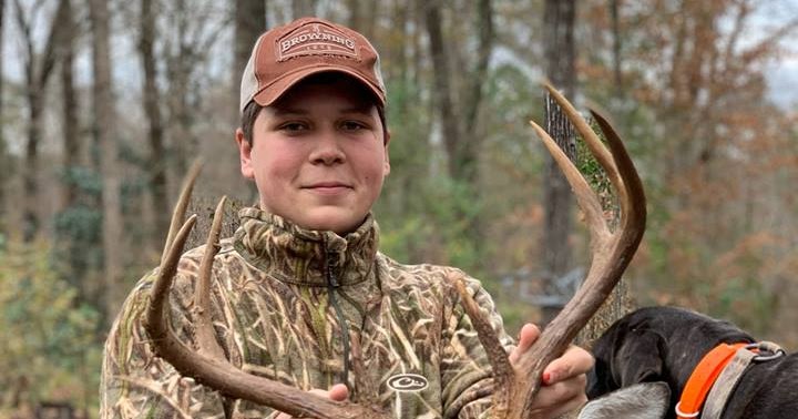 Marian's Hunting Stories, etc., etc., etc...: Christopher's Buck!