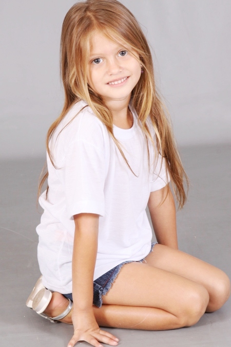LANCE MODELS: Rayssa foi APROVADA para MINERAL KIDS.