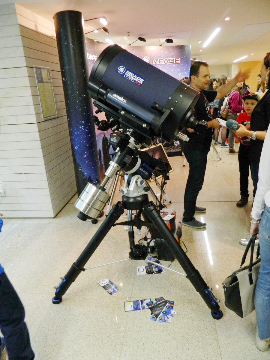 LA MULTI ANI, ROMANIA!: Telescoape