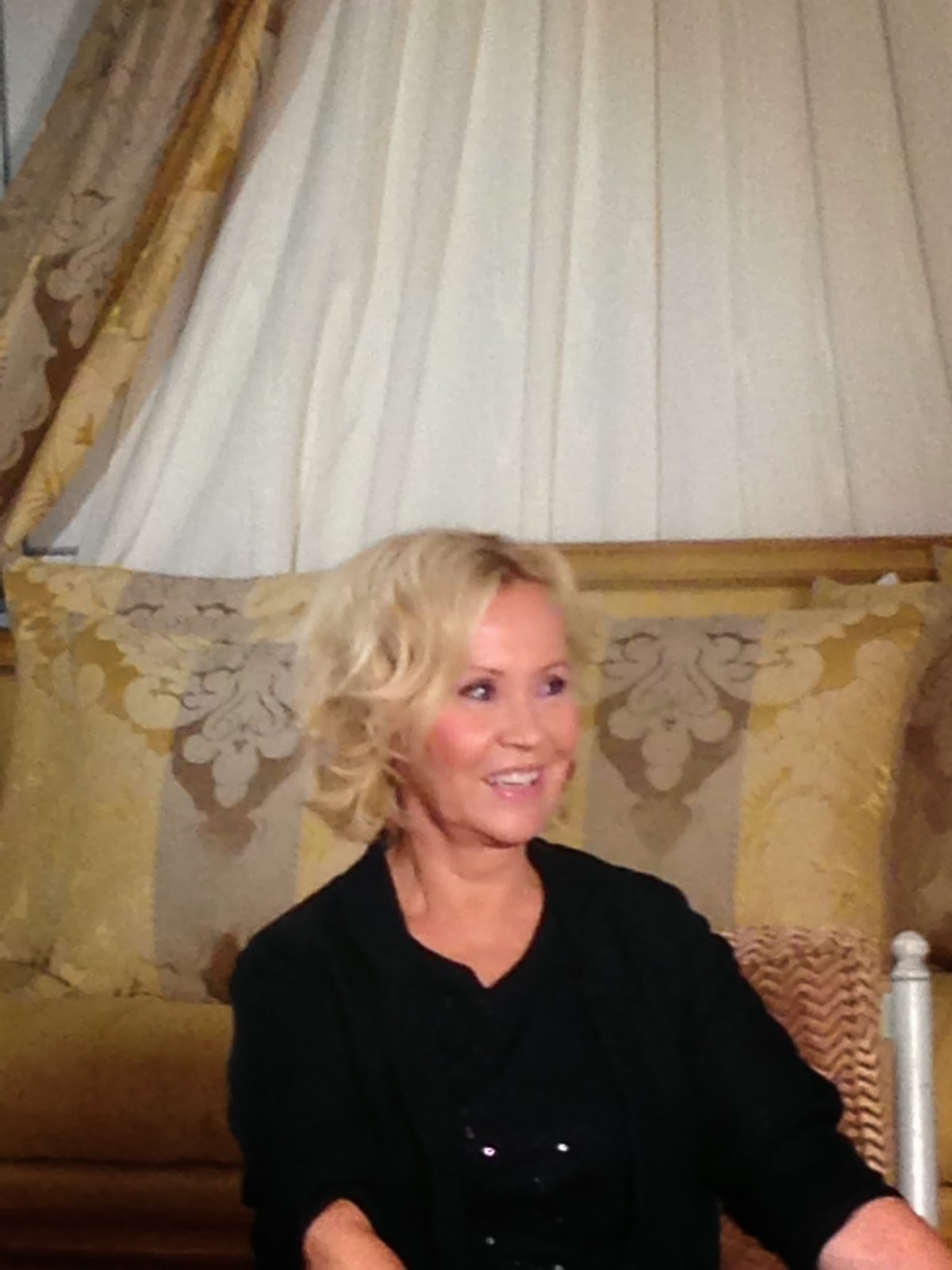 ABBAFanatic: Agnetha Faltskog More Behind The Scenes Photos