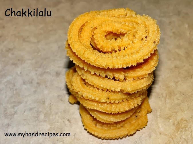 My hand recipes: Chakkilalu/Murukulu