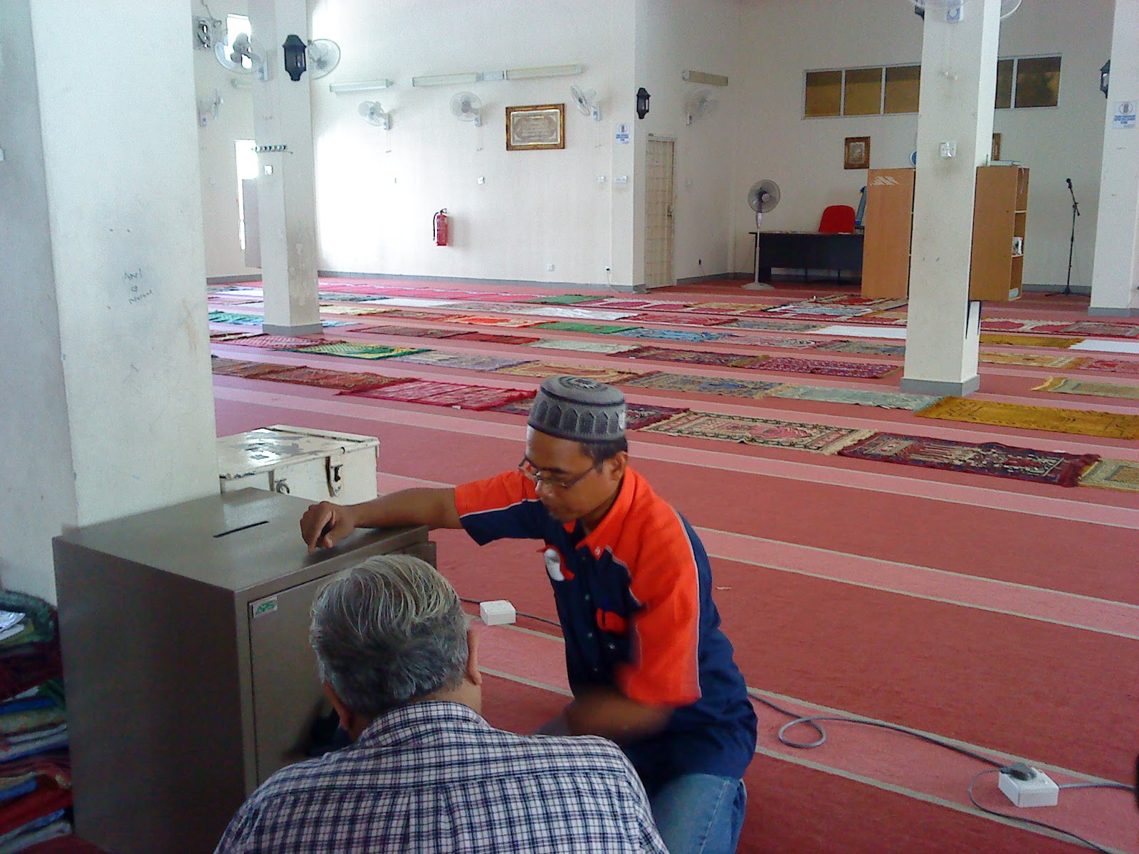 Tabung Derma Surau Presint 18 Putrajaya.