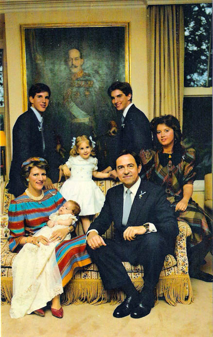 Η ΕΛΛΗΝΙΚΗ ΒΑΣΙΛΙΚΗ ΟΙΚΟΓΕΝΕΙΑ/THE GREEK ROYAL FAMILY: ΒΑΣΙΛΙΣΣΑ ΑΝΝΑ-ΜΑΡΙΑ
