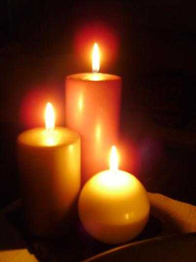 Scrapdraken: Tänder ett ljus!!