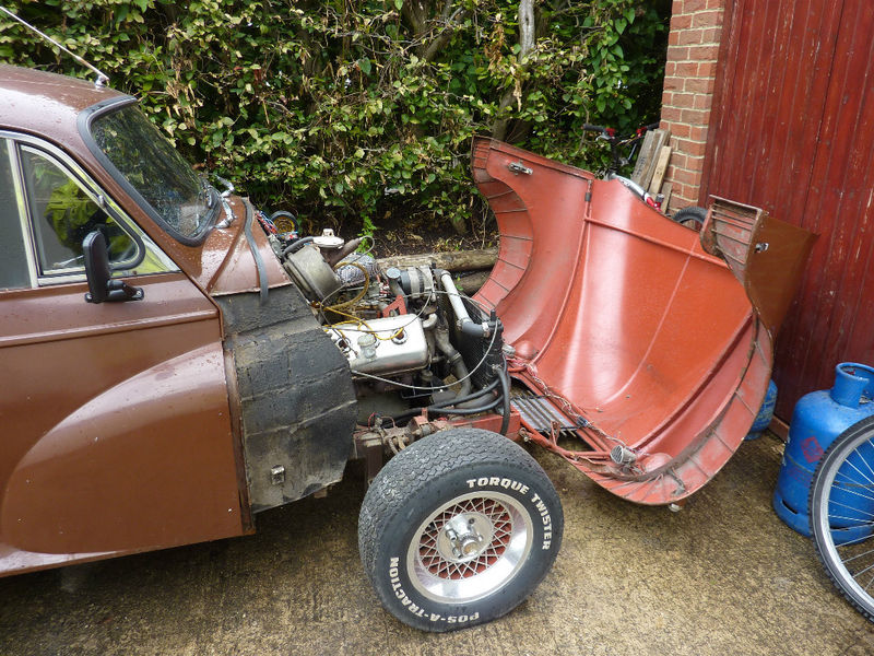 Akku's World: Retro Throwback Morris Minor hot rod truck